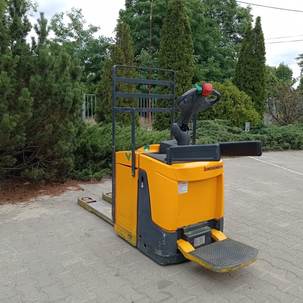 Jungheinrich ERE 120 używany